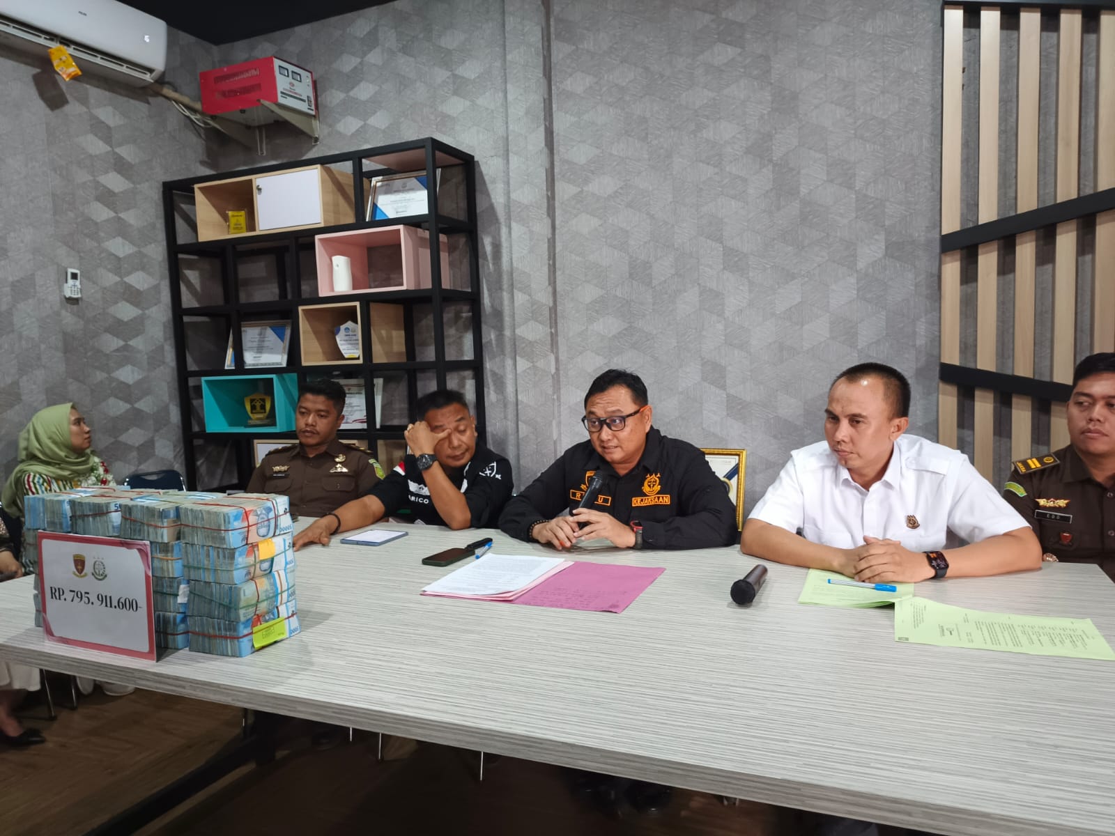 Breaking News: Kejari Bengkulu Utara Tahan Mantan Sekretaris dan Bendahara DPRD Bengkulu Utara